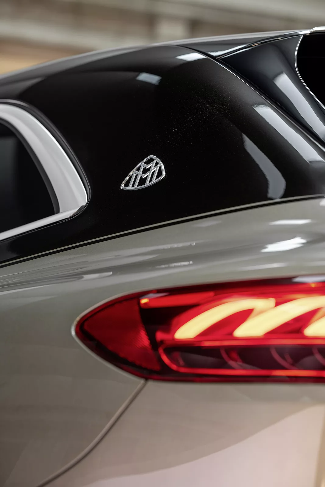 Nuova Mercedes Maybach Eqs 680 Suv Lusso Alla Massima Potenza